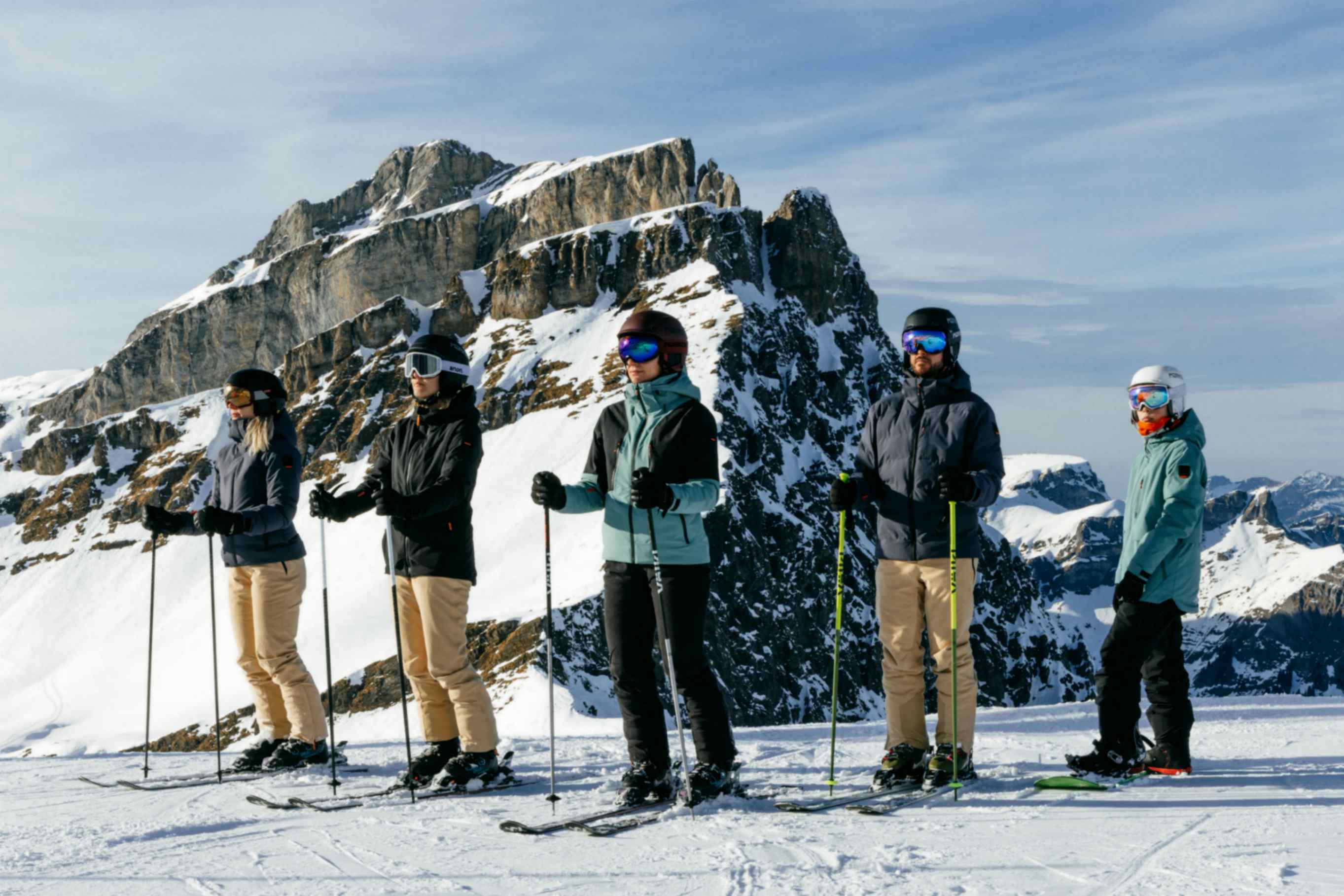 Skiwear That Shines: Functional Jackets – Belowzero
